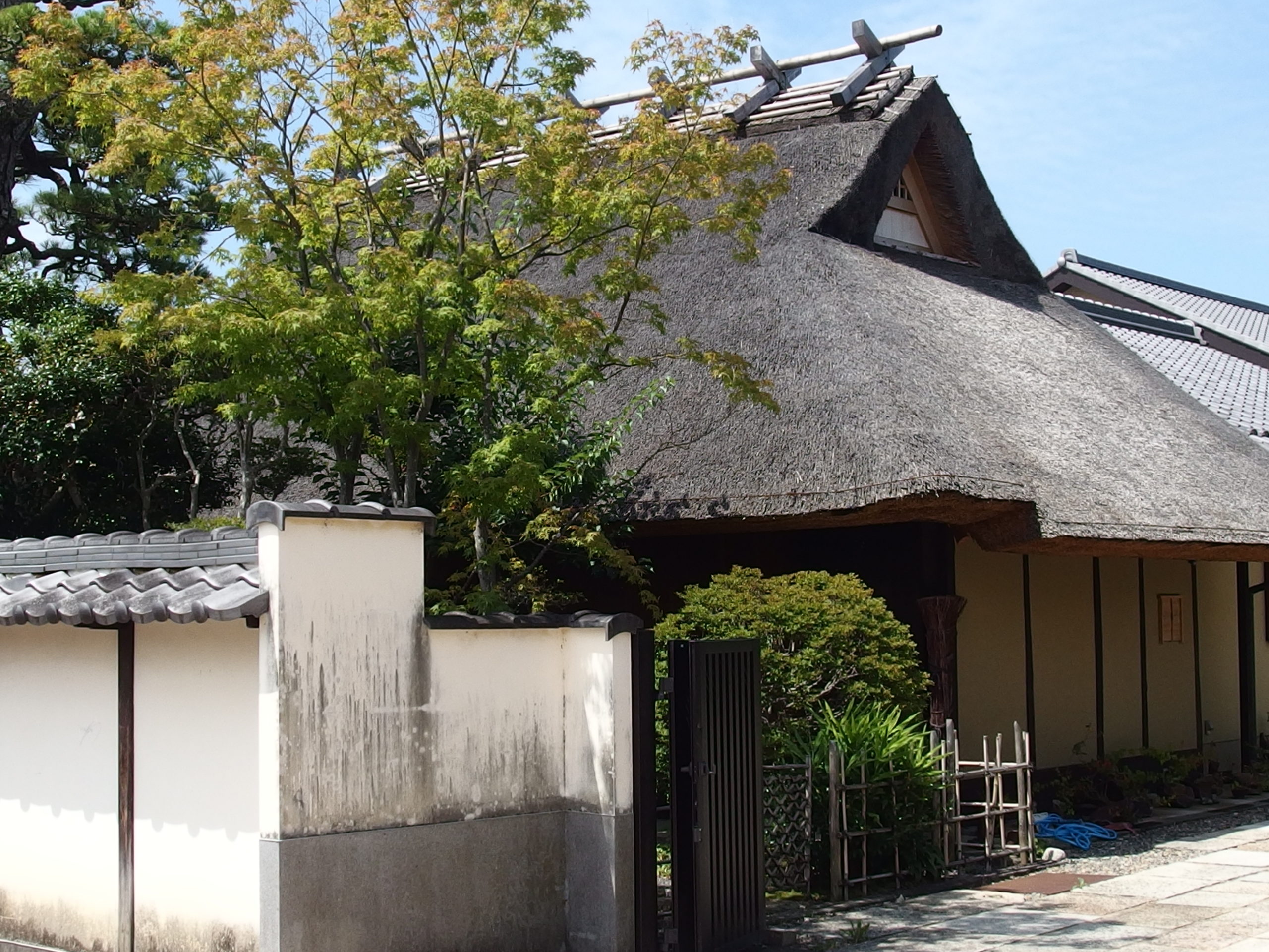 Sasayama Castle and Okutsu Onsen 篠山城 、奥津温泉 - DriveJapan / HikeJapan