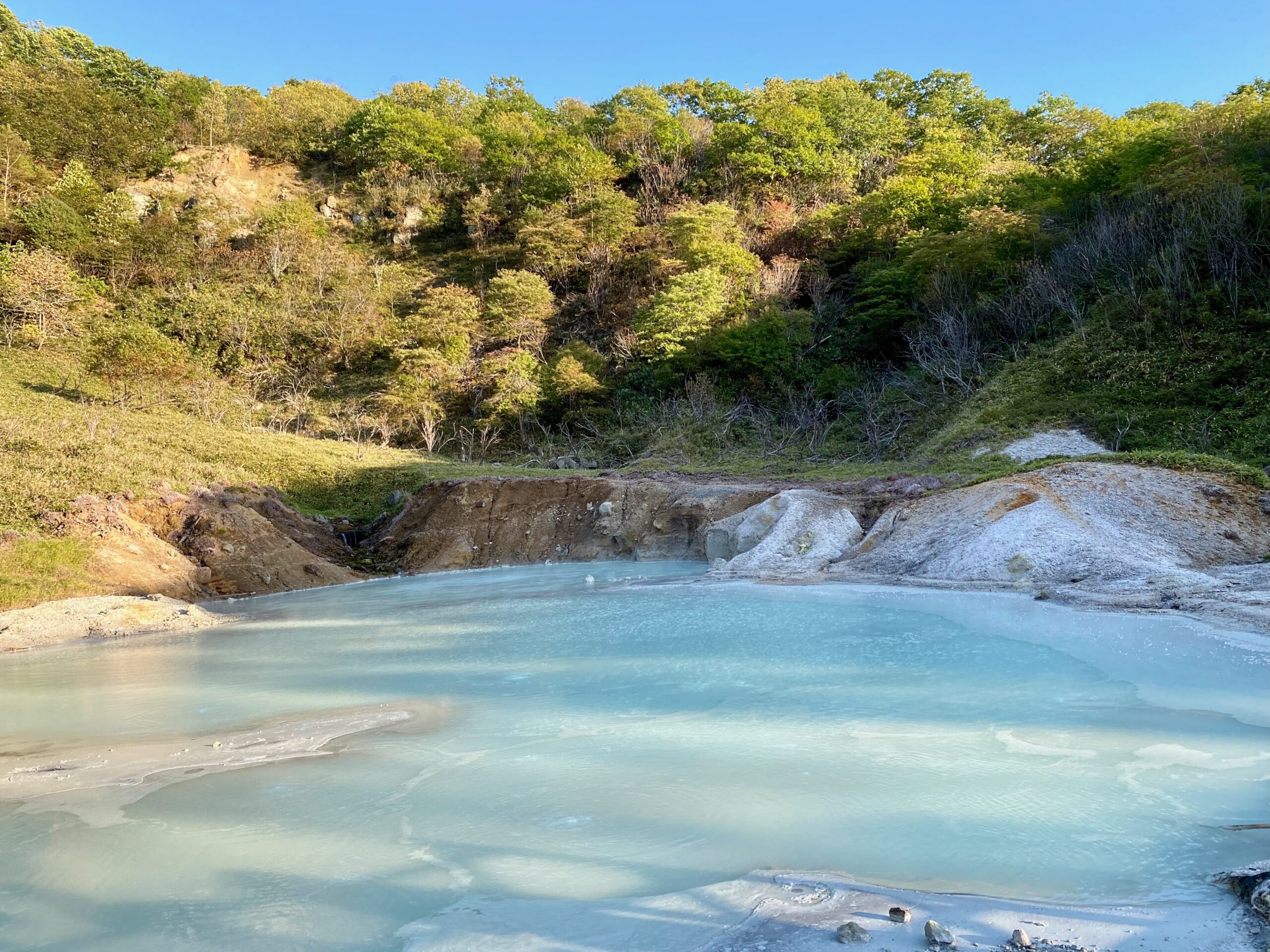 Lakes in Furano and Noboribetsu Onsen 登別温泉 - DriveJapan / HikeJapan